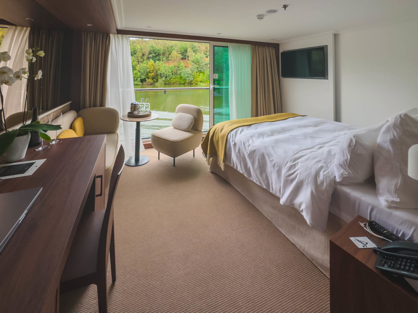 Into the Douro Valley with Avalon Alegria - The Planet D