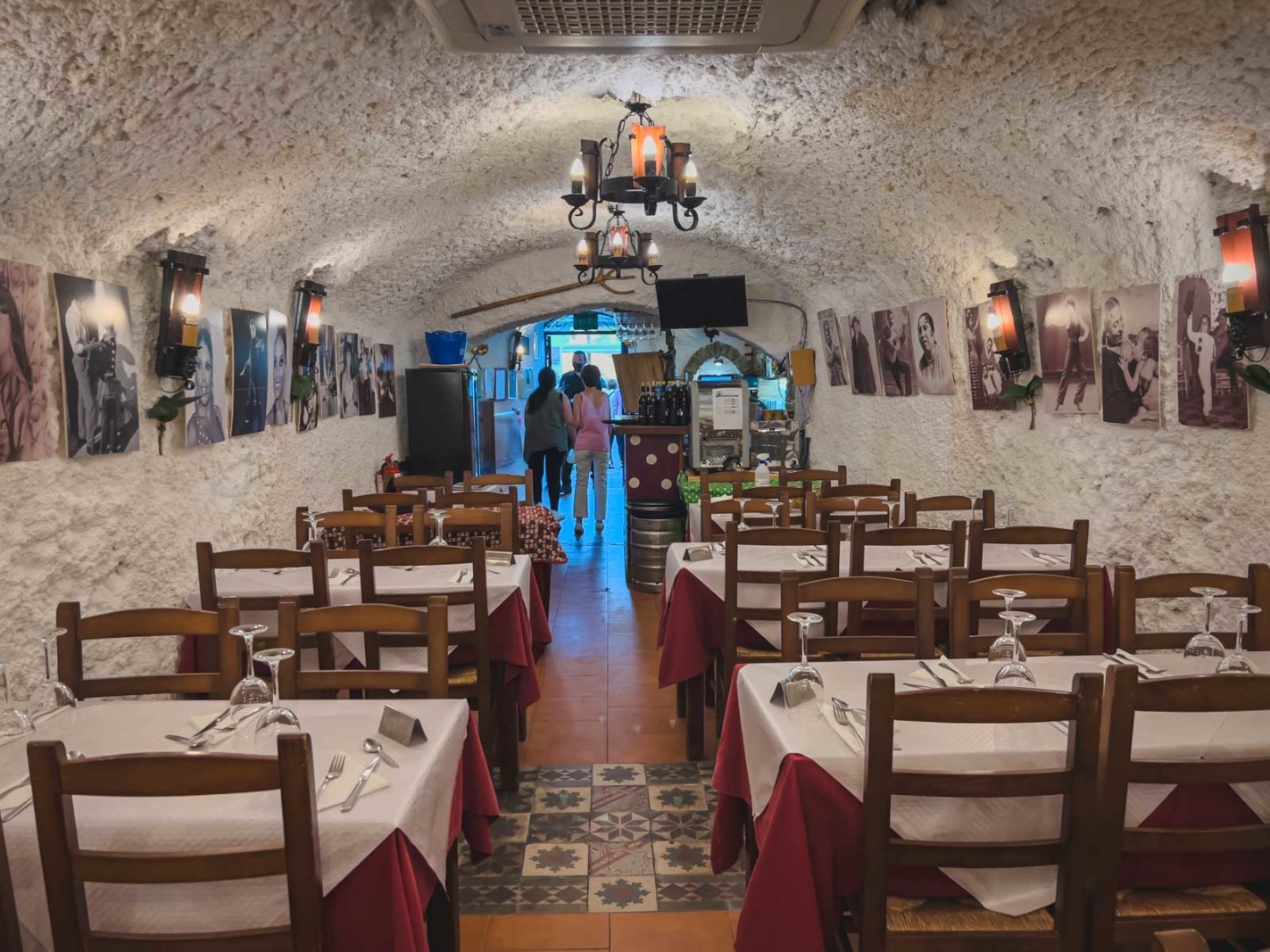 26 Best Things to do in Granada, Spain - The Planet D