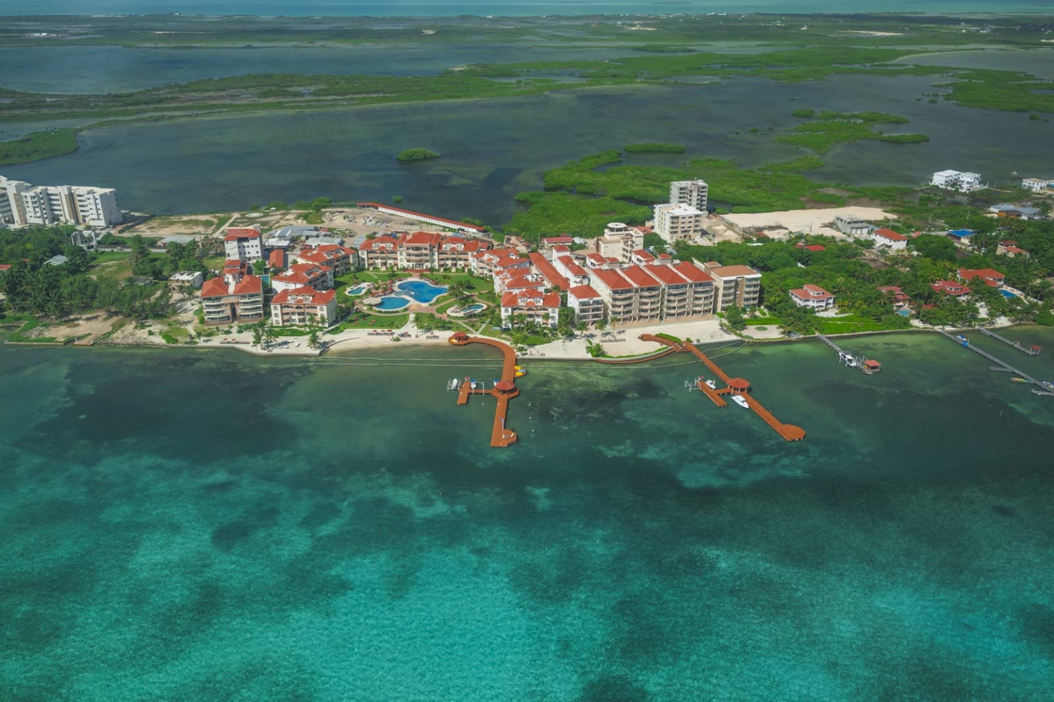 The Great Blue Hole In Belize: How To See This Natural Wonder - The ...