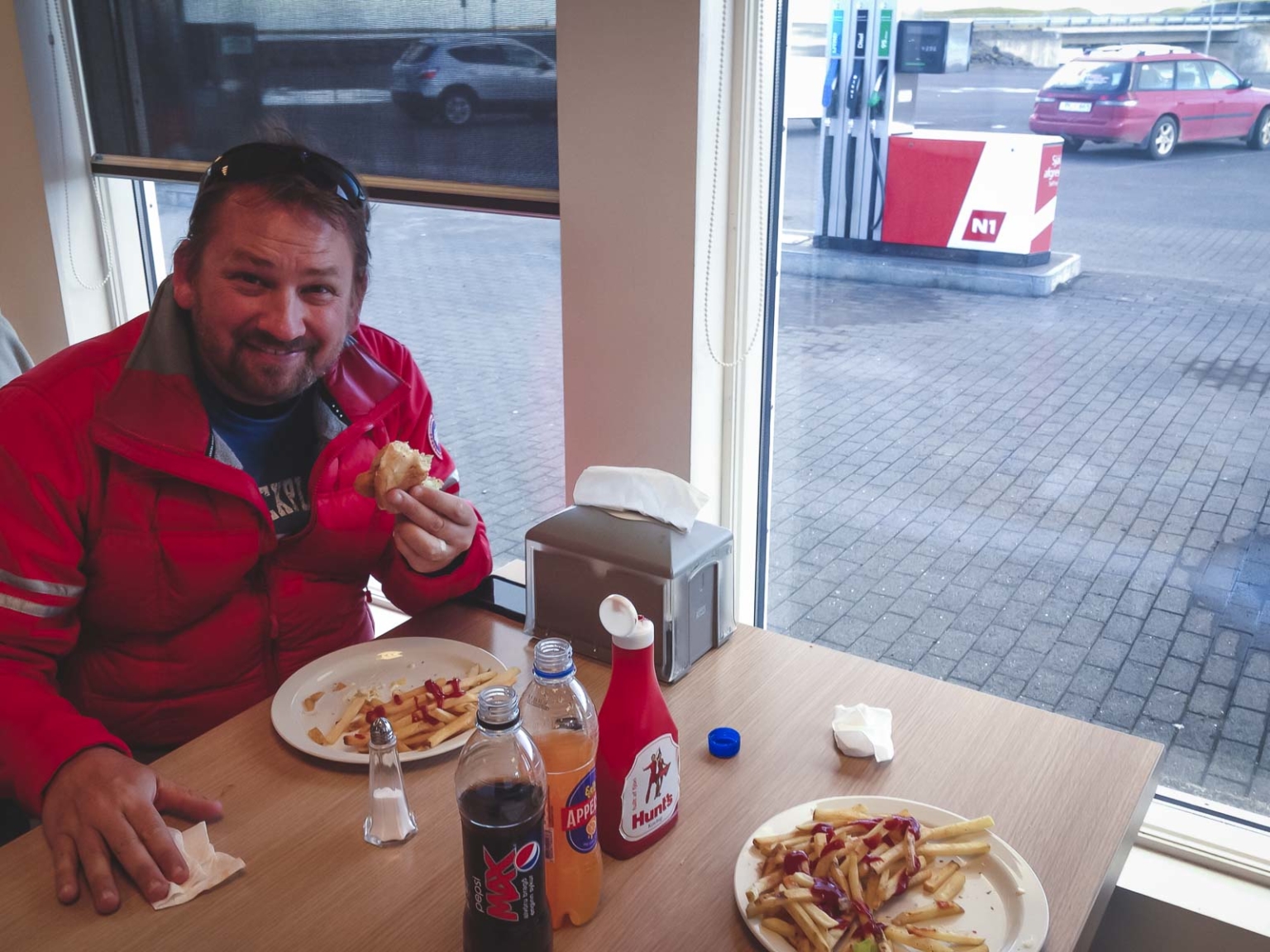 Icelandic Food Guide 2025: 18 Traditional Dishes You Must Try in ...