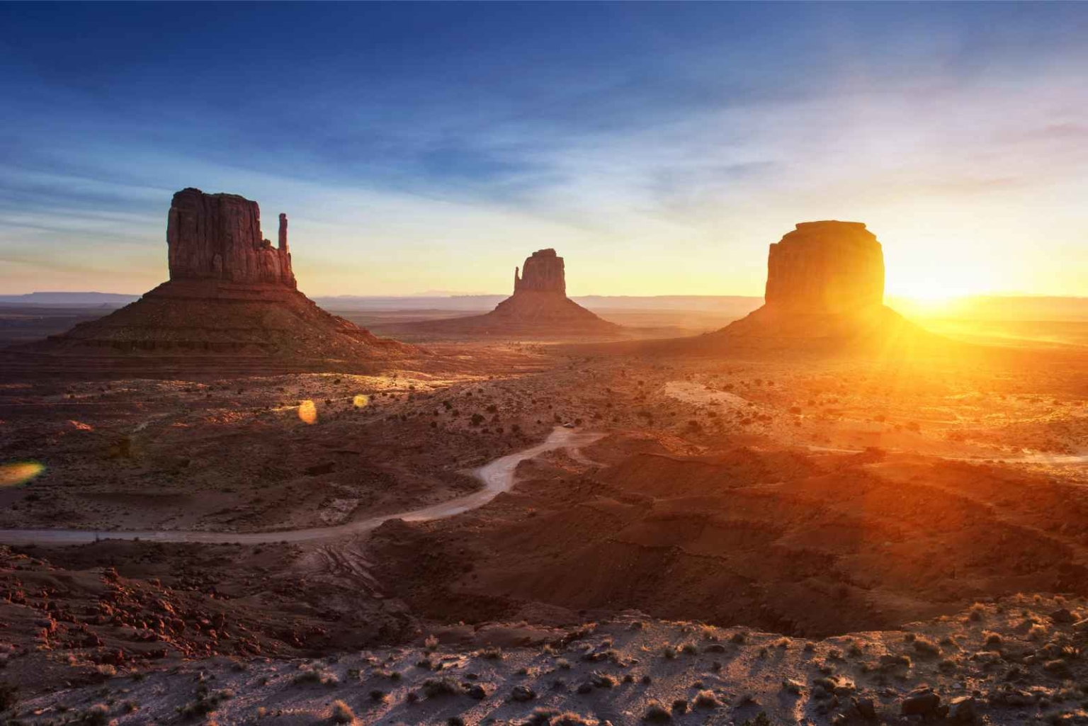 How To Visit Monument Valley in 2025: Your Ultimate Guide - The Planet D