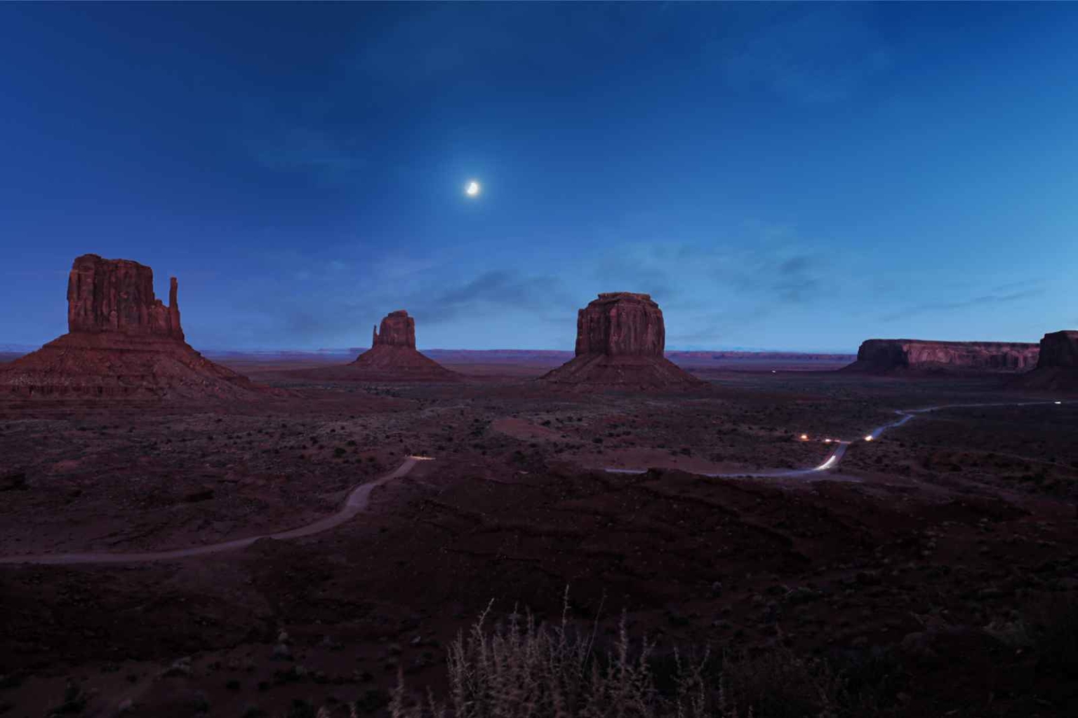 How To Visit Monument Valley in 2025: Your Ultimate Guide - The Planet D