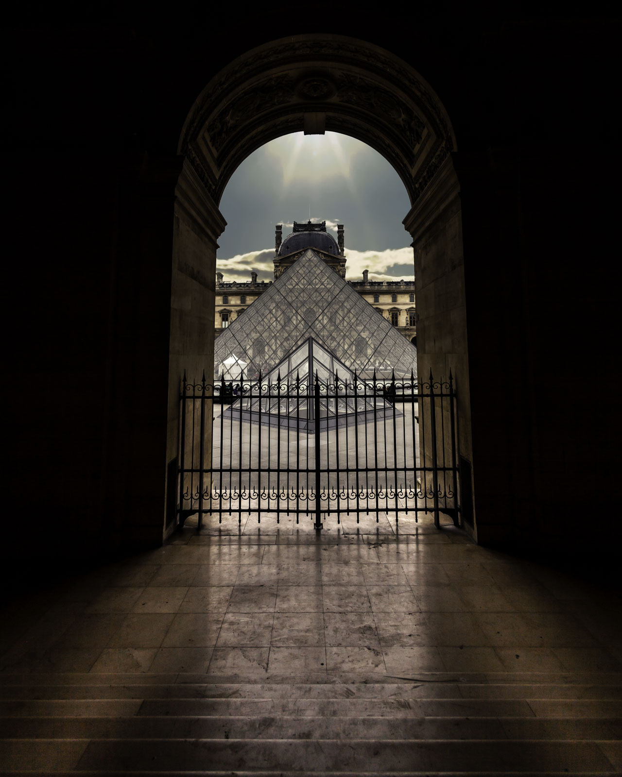 Ultimate One Day in Paris Itinerary - How to See Paris in a Day - Avatrala