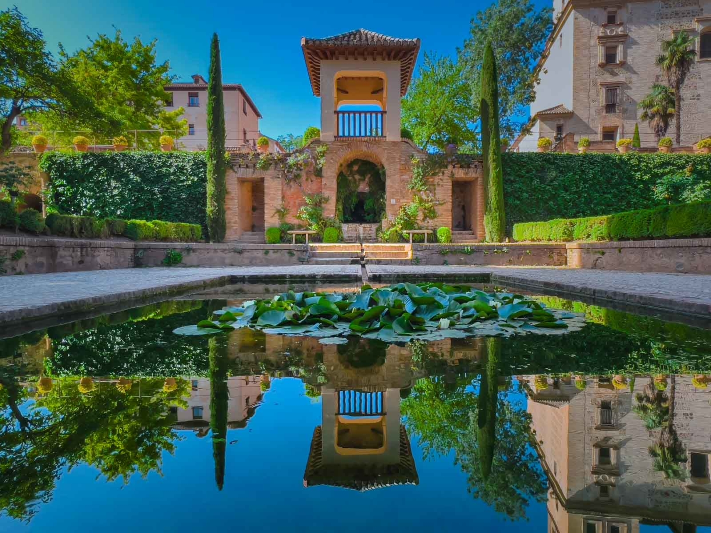The Ultimate Guide to Visiting the Alhambra: Tips, Tricks and Must-Sees - The Planet D