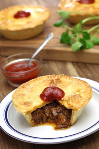 Australian Food: 24 Australian Dishes You Have to Try - The Planet D