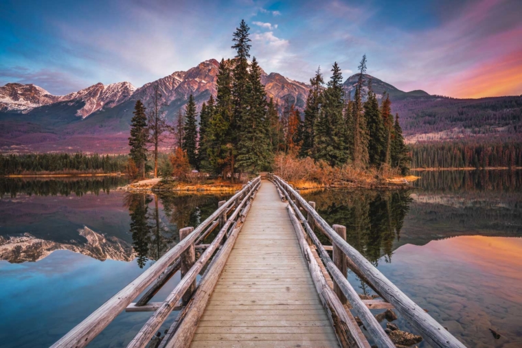 21 Most Beautiful Canadian National Parks - The Planet D