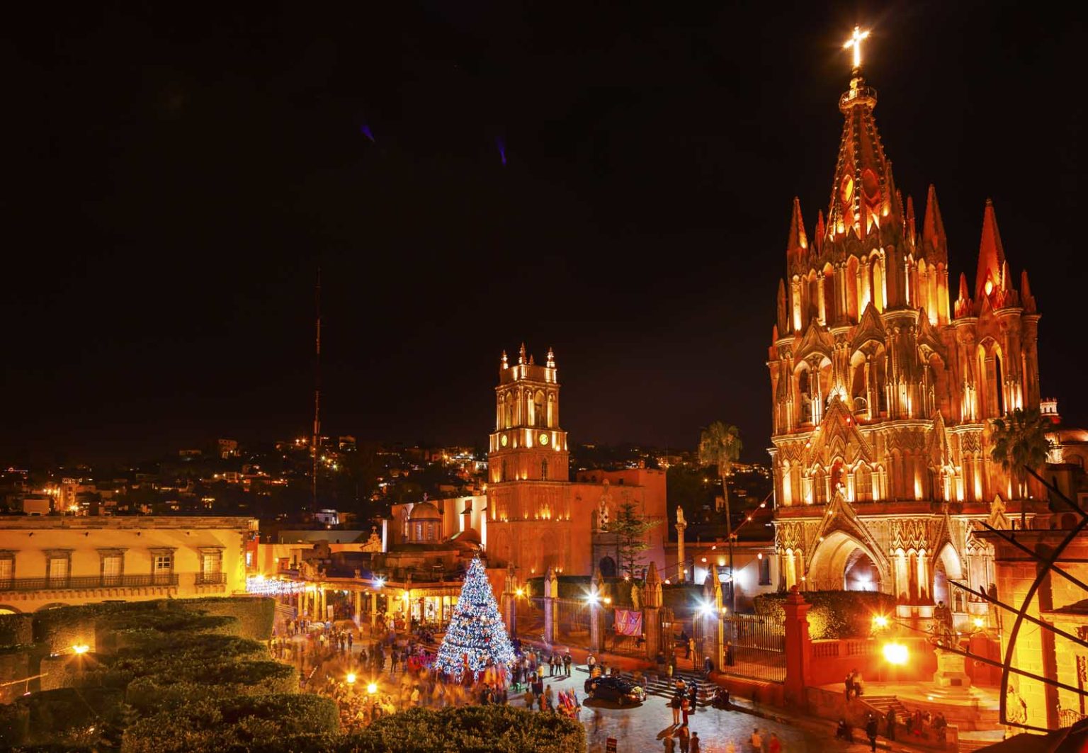 Christmas in Mexico - Celebrating Festive Flavors and Vibrant ...