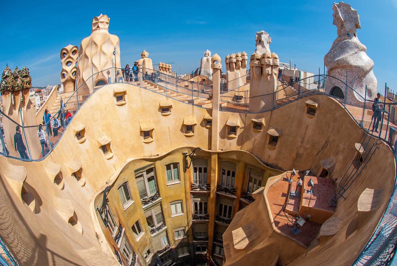 A Tour of the Works of Gaudi in Barcelona | The Planet D