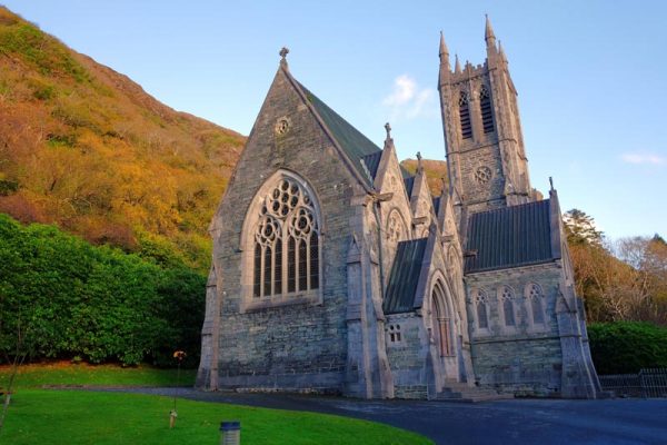 Kylemore Abbey - The History of Ireland’s Lavish Castle | The Planet D