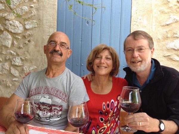 How to Make Friends in France - Tips from American Expats | The Planet D