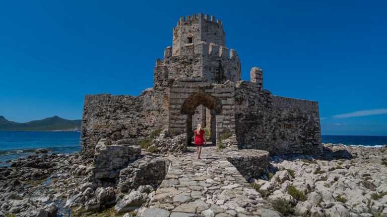 The Ultimate Guide to Costa Navarino, Grece | The Planet D