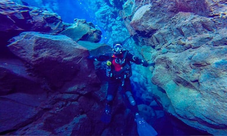 Iceland Underwater: Diving into the Silfra | The Planet D