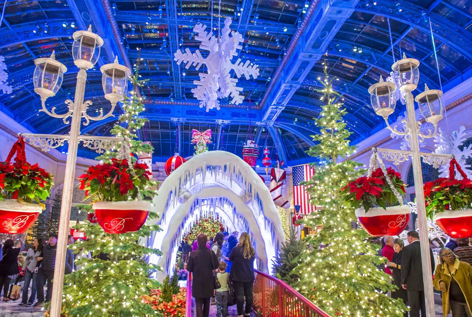 25 Best Christmas Vacations Around the World - The Planet D