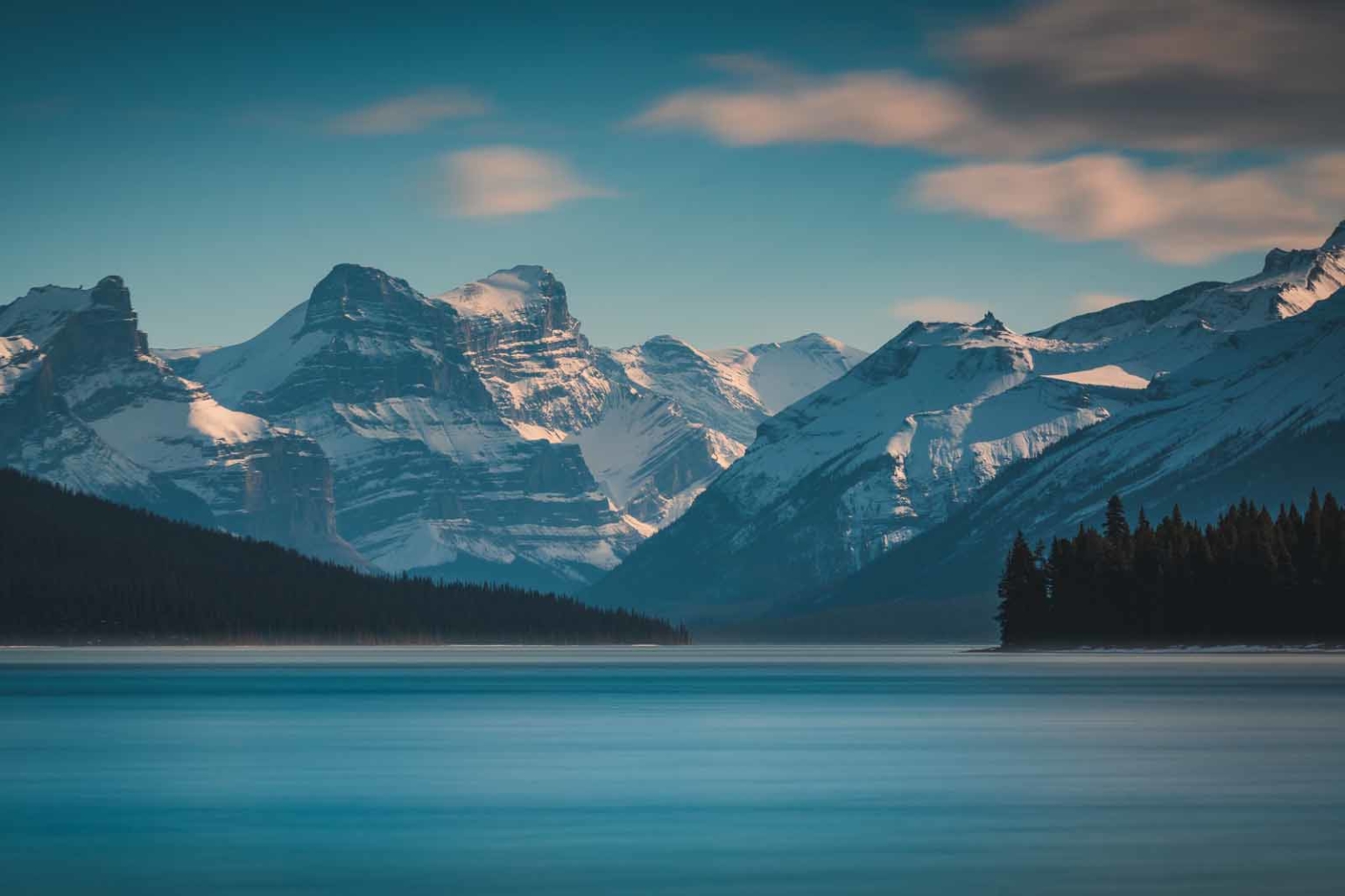 31 Awesome Activites to Enjoy in Winter in Alberta - The Planet D